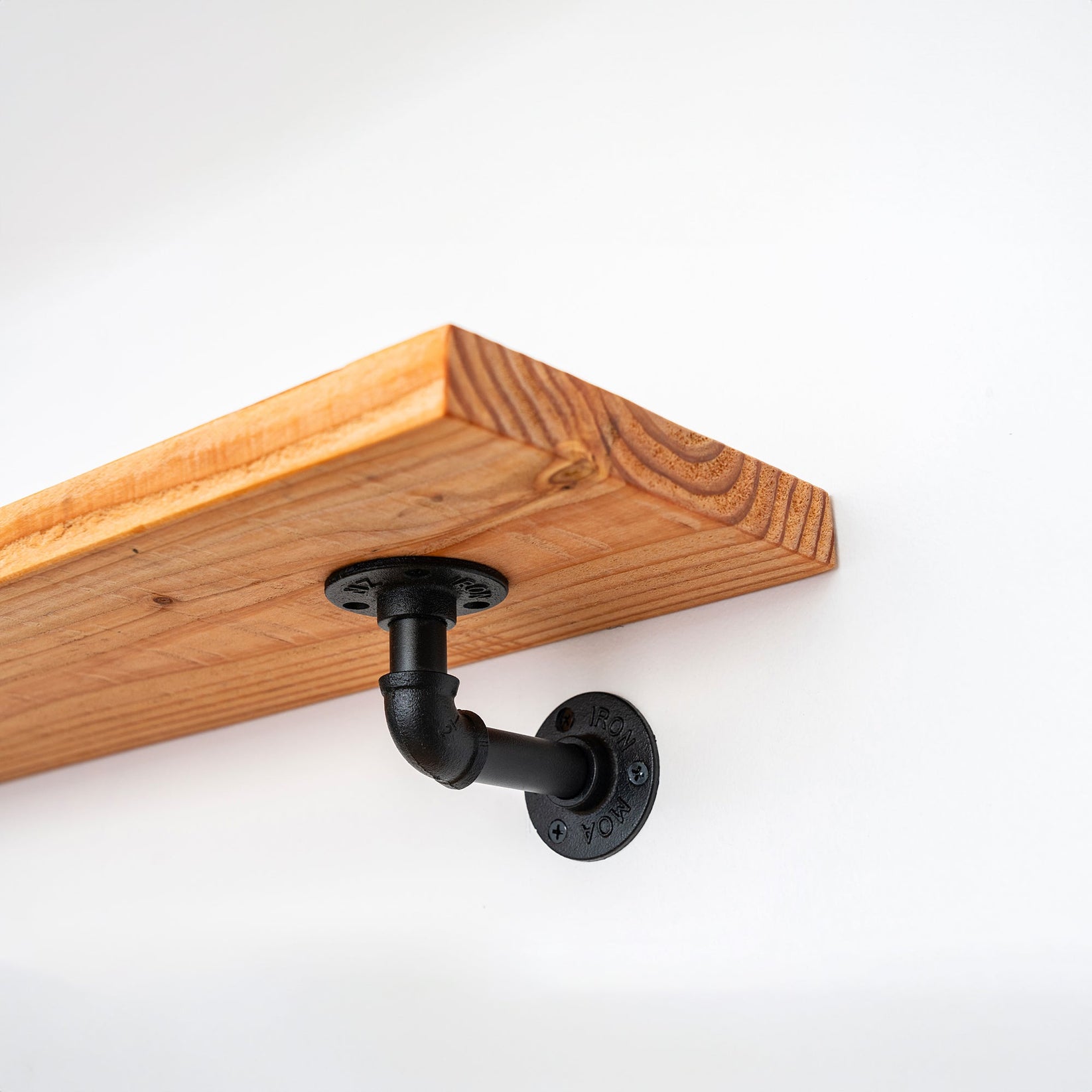 Rustic Pipe Bracket Shelf 80cm – Iron Moa